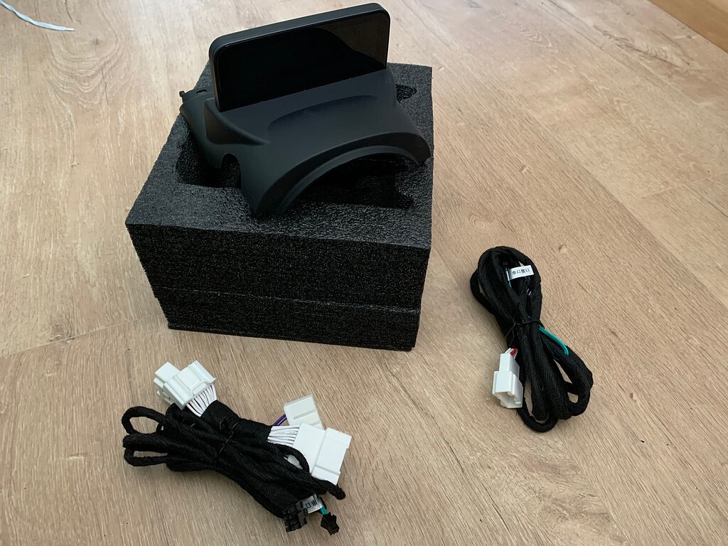 [Verkauft] Hansshow Mini-Display 4,6" Model Y, Model 3 Ryzen/Atom pre ...