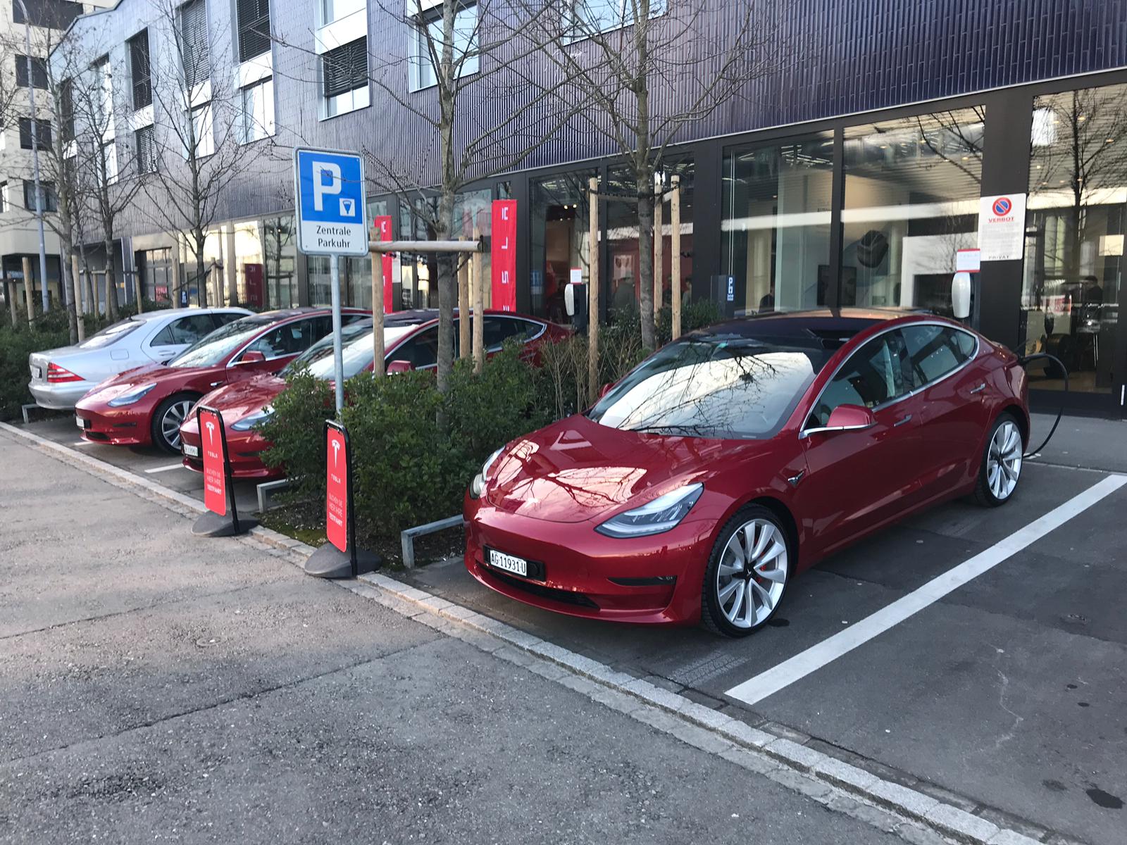 Tesla Model 3 Auslieferung