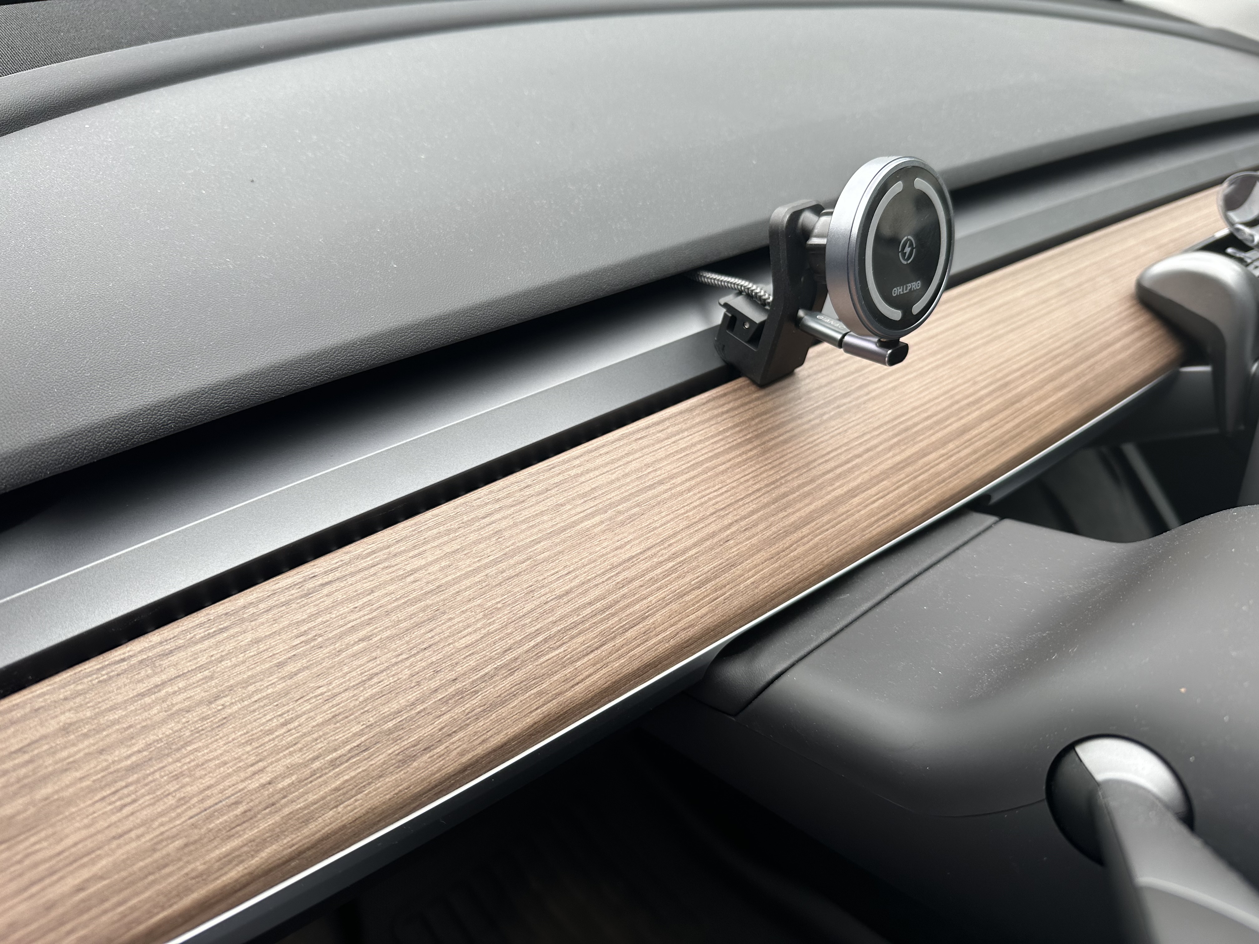 OBD-Anschluss: Wie genau funktioniert Stromversorgung? - Model Y ...