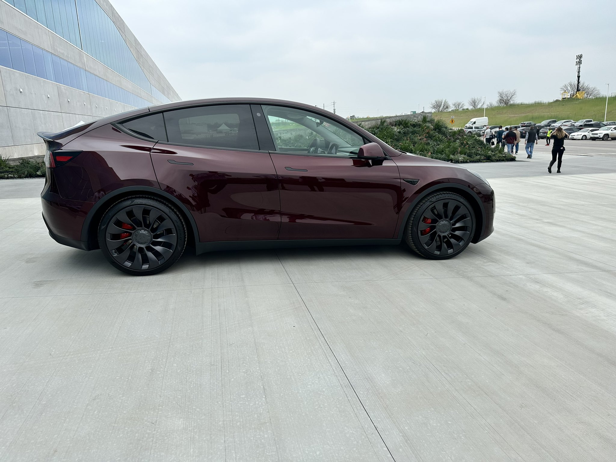 Fotos und Diskussion - Midnight Cherry Red - Model Y Allgemeines - TFF ...