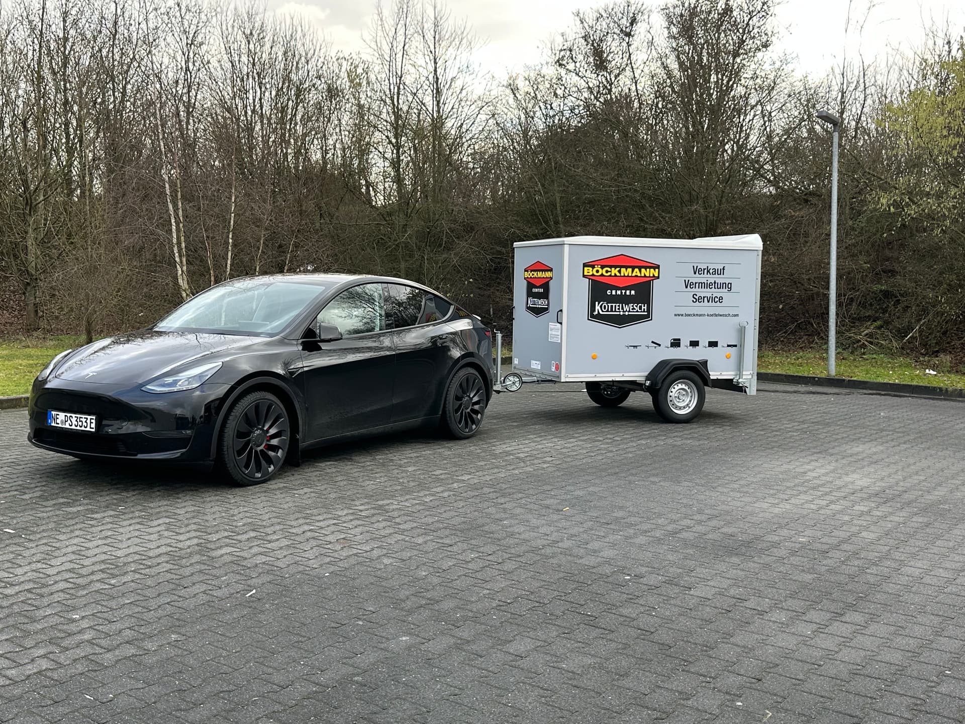 Tesla Model Y Anhangerkupplung Nachrusten Kosten