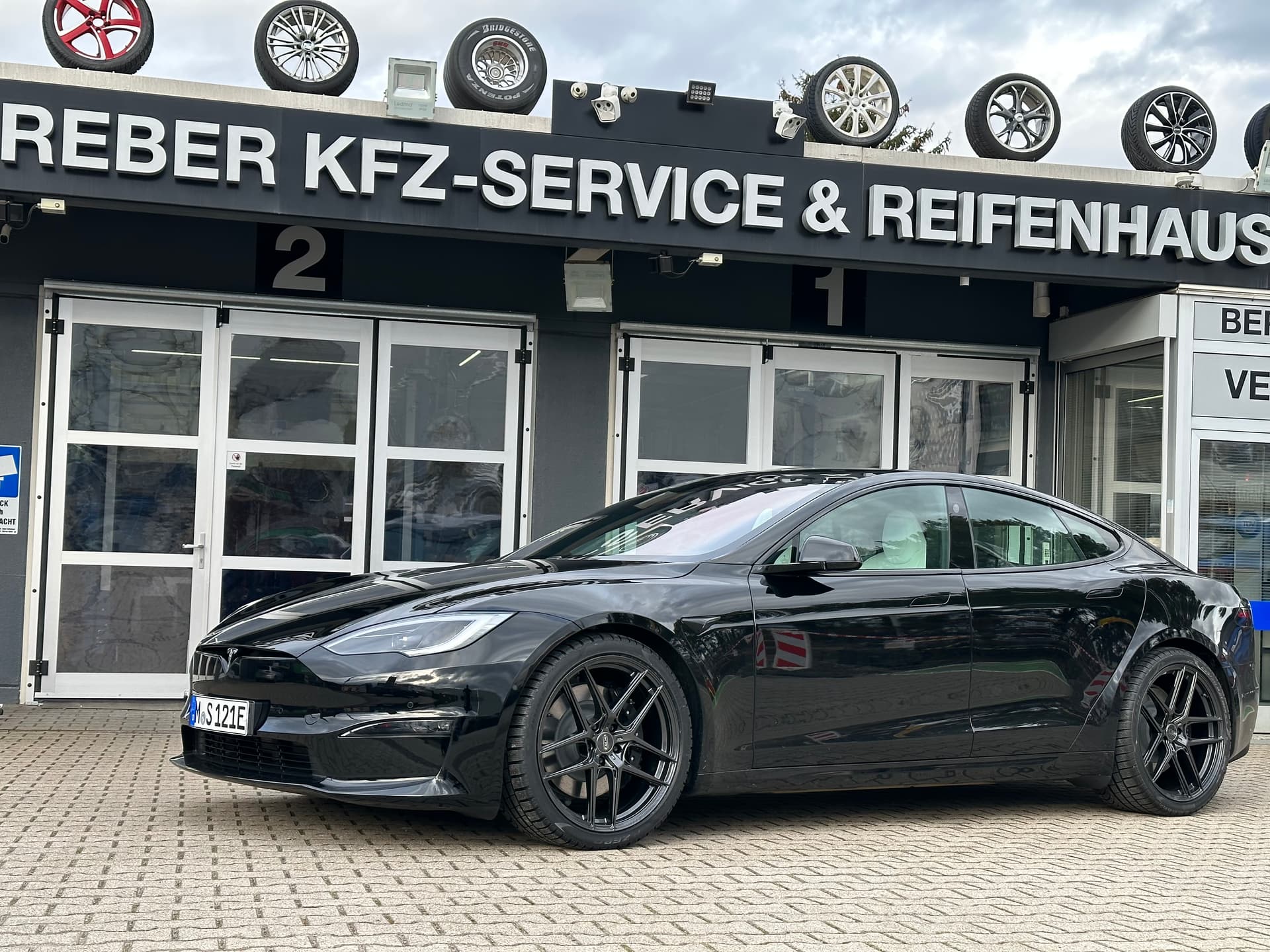 Reifen Reber Tesla