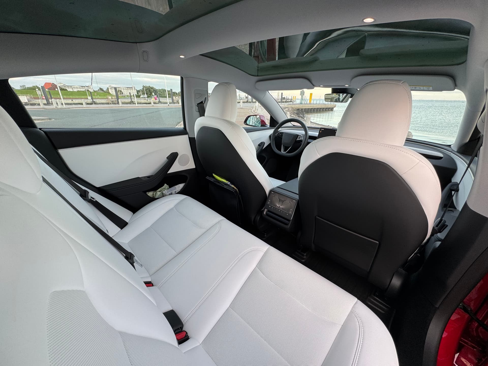 [Biete] Tesla Model 3 Highland LR AWD | EZ 09/24 | 28.905 km | Rot ...