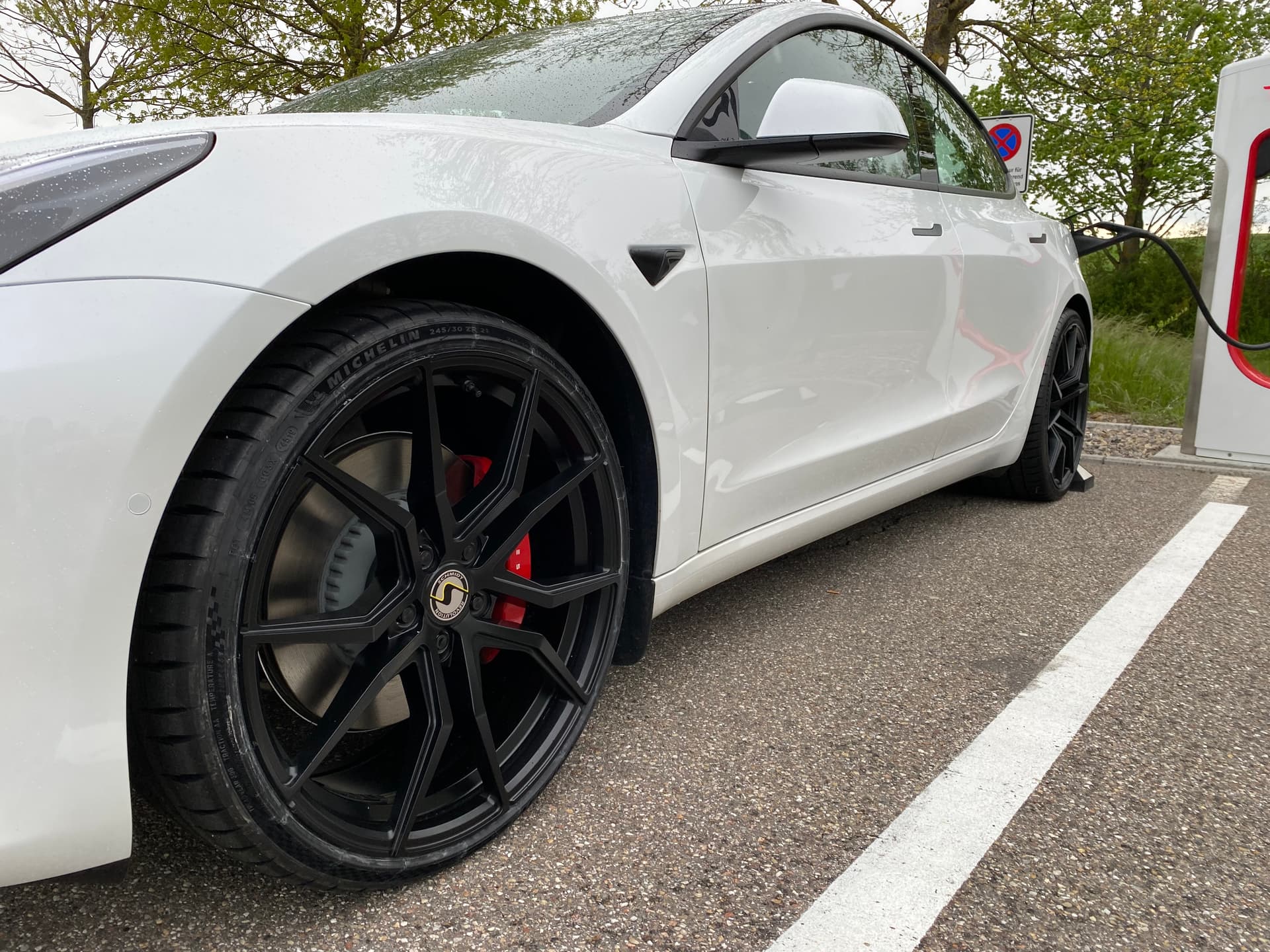 [Biete] Model 3 Performance weiß 03/2021, Schmidt Drago 21", zusätzlich ...