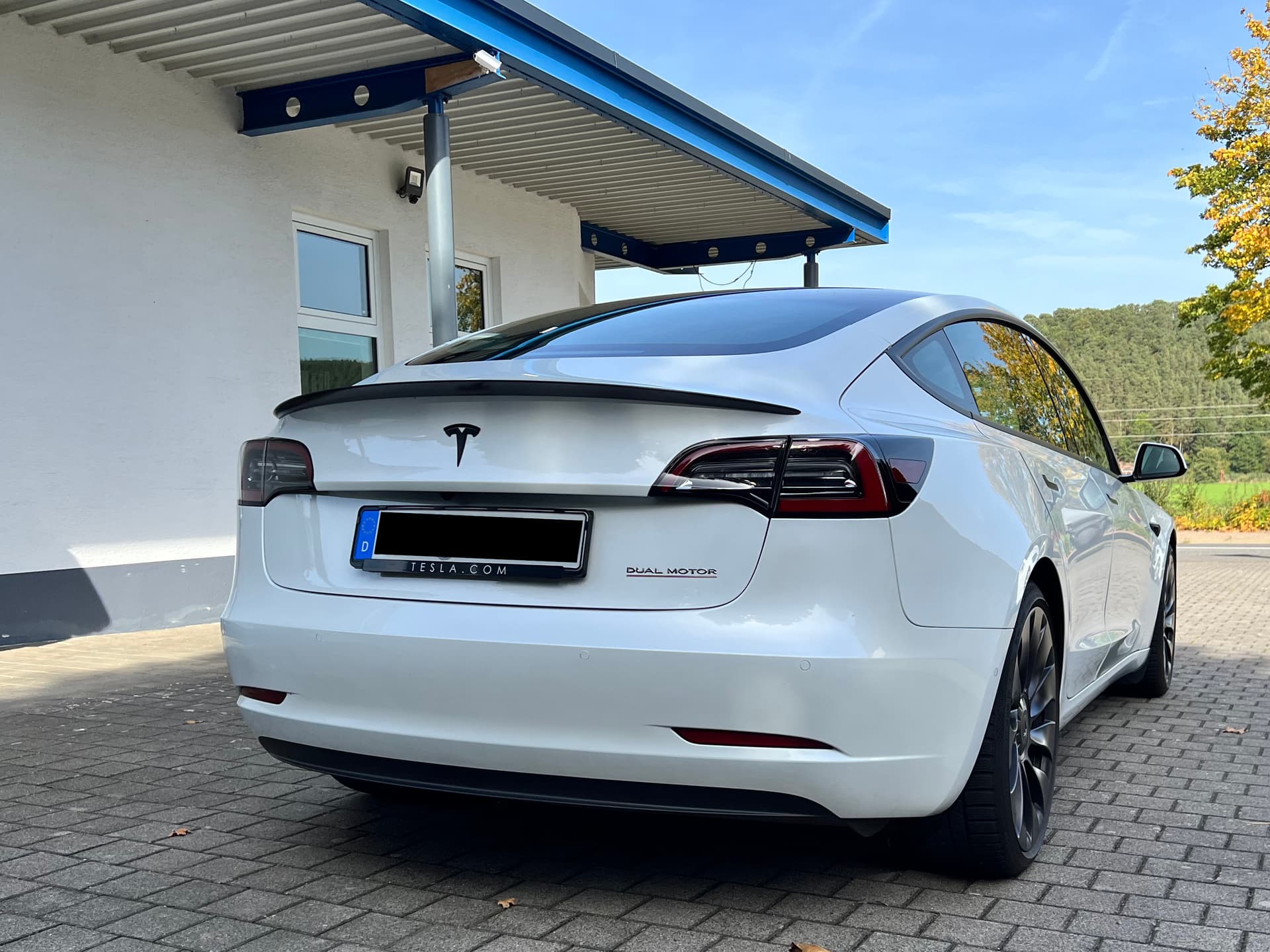 [Biete] Model 3 Performance weiß 03/2021, Schmidt Drago 21", zusätzlich ...